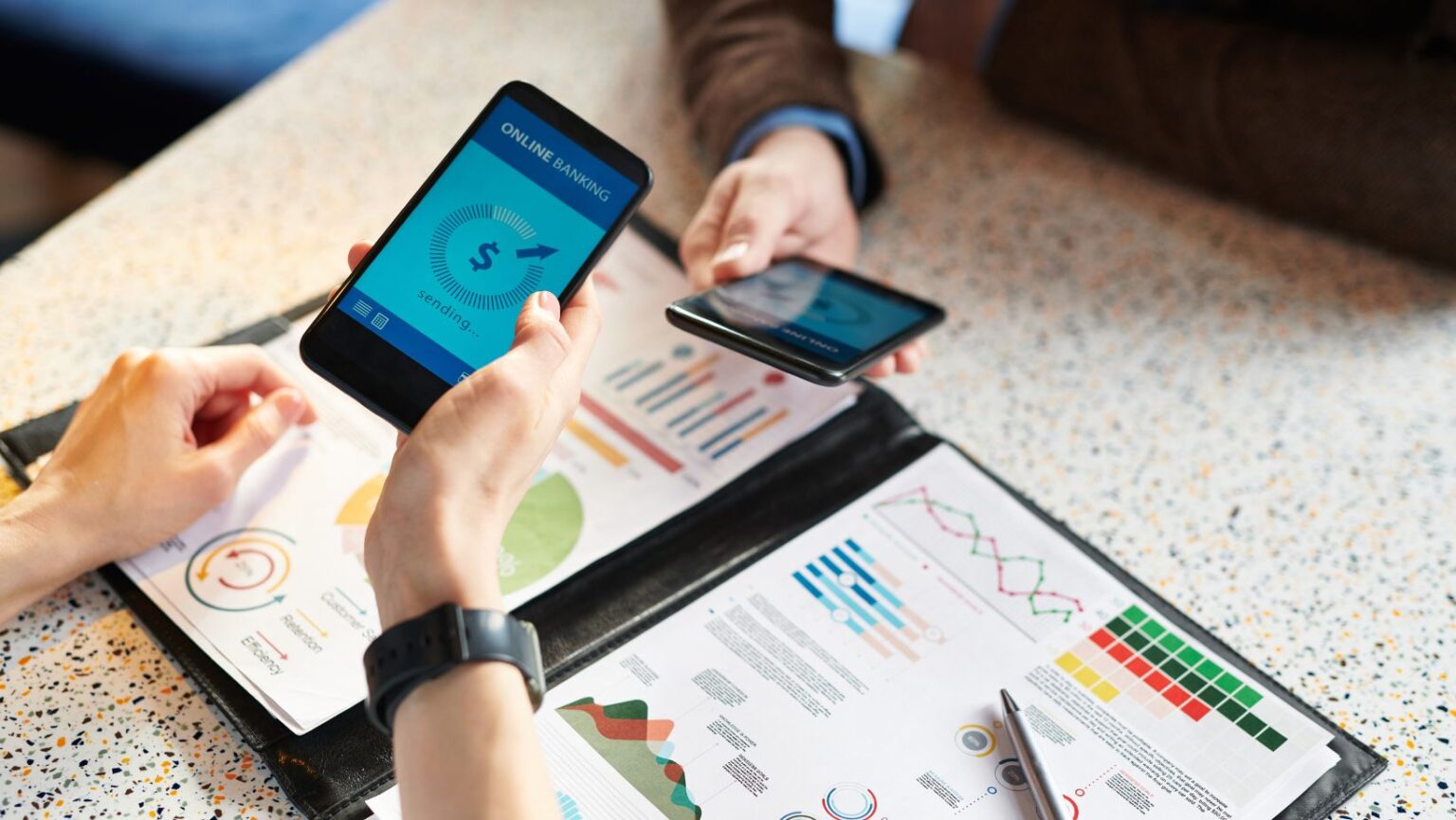 What Happens to My Checking Account if I Move? - Moneyaisle